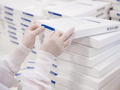 What Medical Device Manufacturers Need to Know About E-Labeling